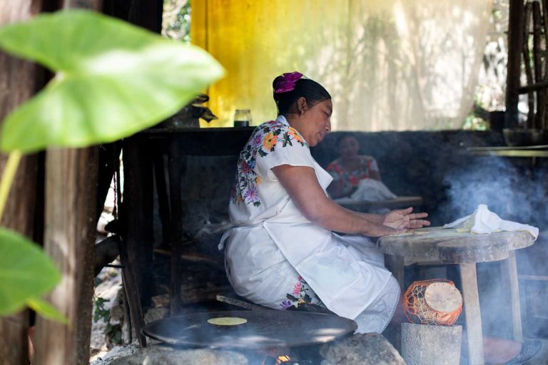 Mayan customs and traditions that are still alive today - Airport ...